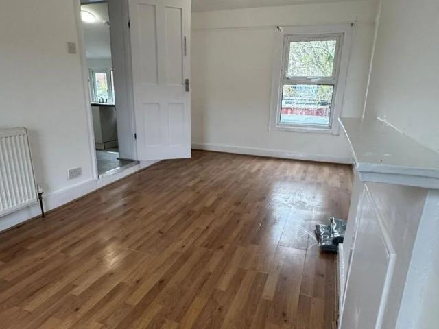 Apartment at Barfreston Way, Greater London