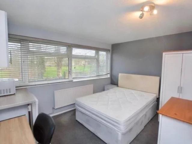Apartment at Baron Gardens, Greater London