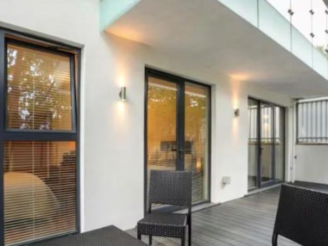 Apartment at Barlby Road, Greater London