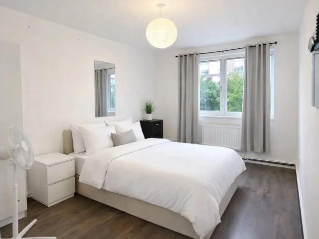 Apartment at Barnardo Gardens, Greater London