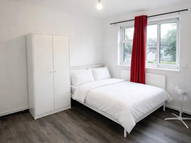 Apartment at Barnardo Gardens, Greater London