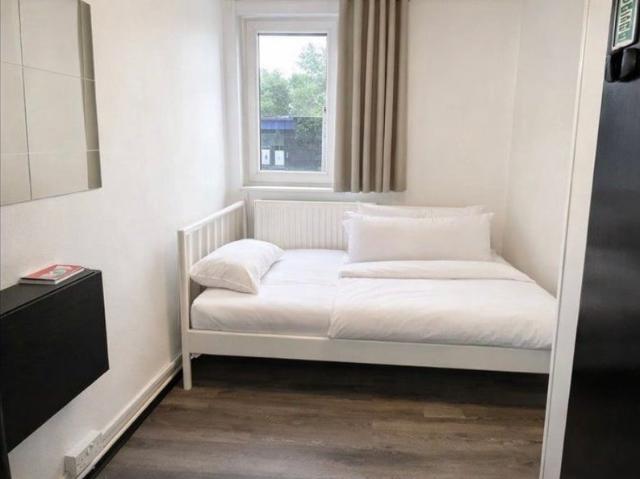 Apartment at Barnardo Gardens, Greater London