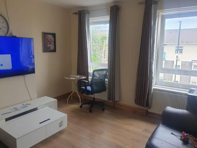Apartment at Barnfield Gardens, Greater London