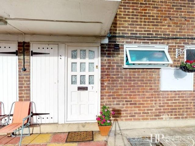 Apartment at Barnfield Road, Crawley