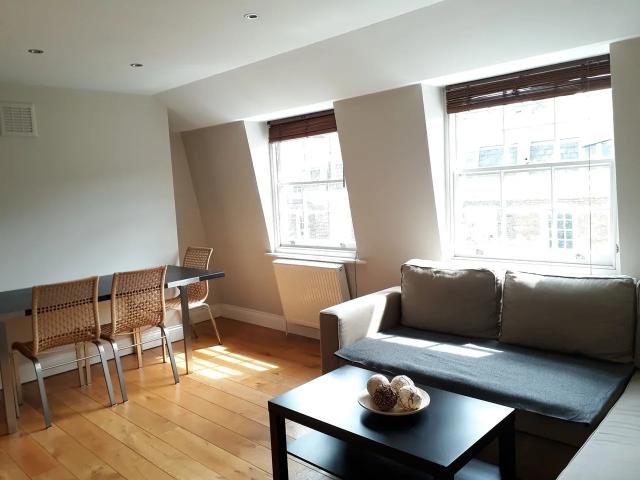 Apartment at Barnsbury Street, Greater London