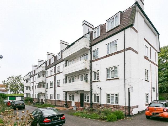 Apartment at Barrow Road, Greater London