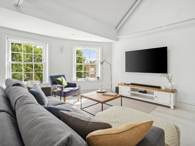 Apartment at Barrons Chase, Greater London