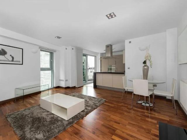 Apartment at Barrett's Grove, Greater London