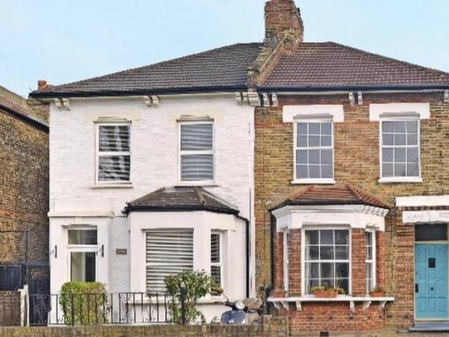 Apartment at Barry Road, Greater London