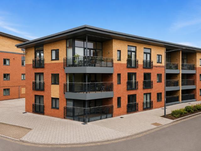Apartment at Basin Road, Worcester