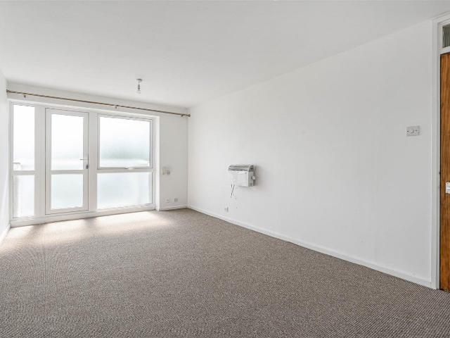 Apartment at Basinghall Gardens, Greater London