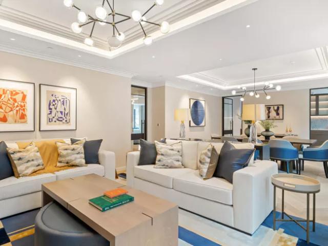 Apartment at Basil Street, Greater London