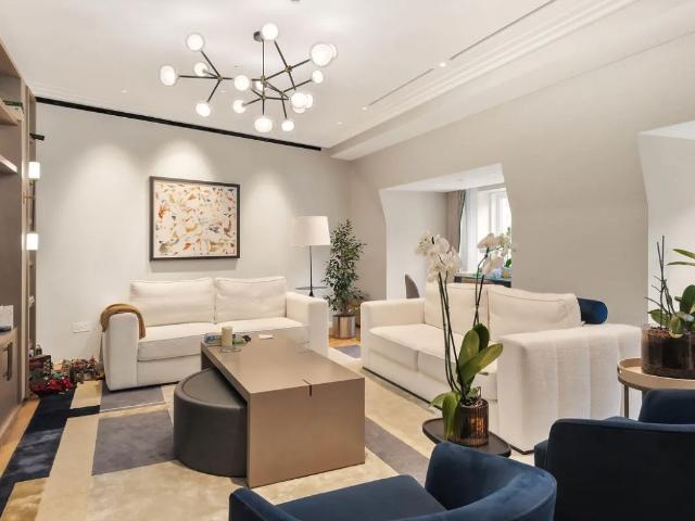 Apartment at Basil Street, Greater London