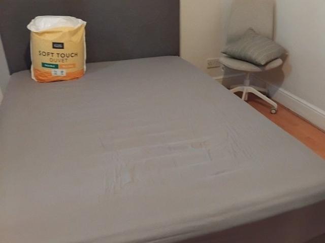 Apartment at Basildon Road, Greater London