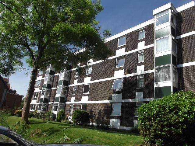 Apartment at Bassett Avenue, Southampton