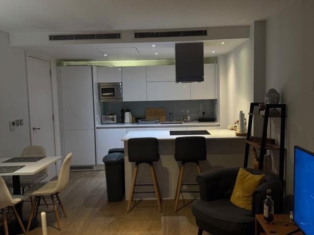 Apartment at Bethnal Green Road, Greater London
