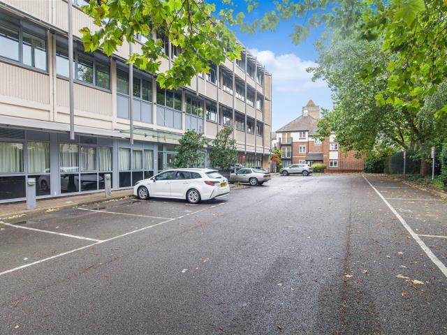Apartment at Between Towns Road, Oxford
