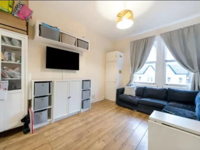 Apartment at Beulah Road, Greater London