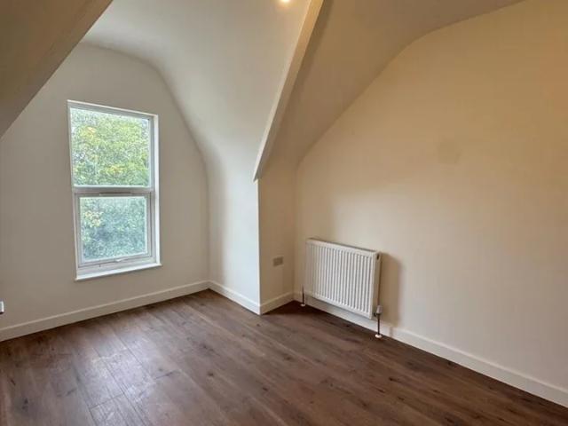 Apartment at Beulah Road, Greater London