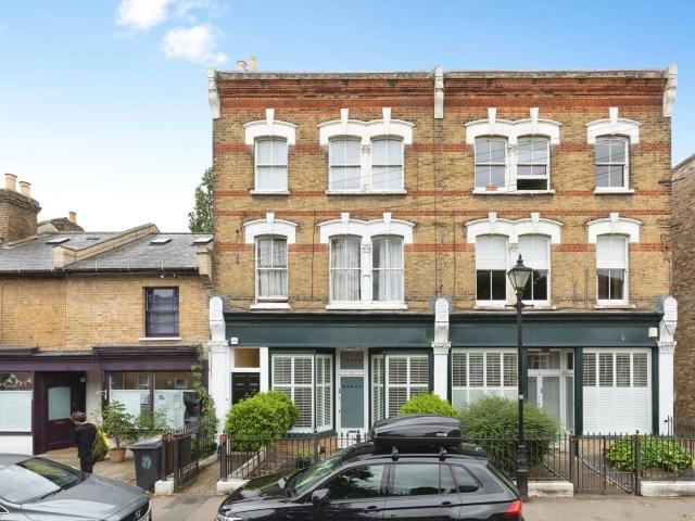 Apartment at Beulah Road, Greater London