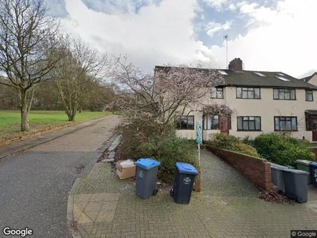 Apartment at Beverley Gardens, Greater London