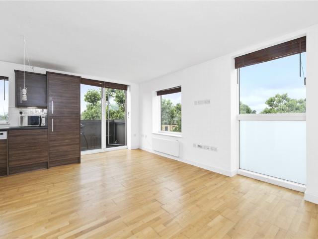 Apartment at Bevington Road, Greater London