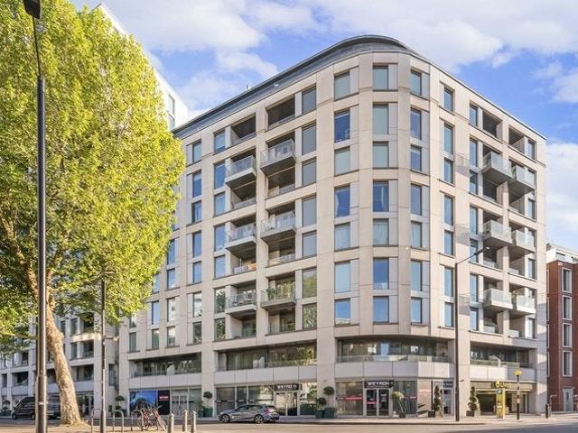 Apartment at Beadon Road, Greater London