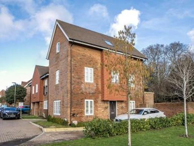 Apartment at Beatrice Square, Reigate and Banstead
