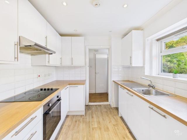 Apartment at Beatty Avenue, Brighton