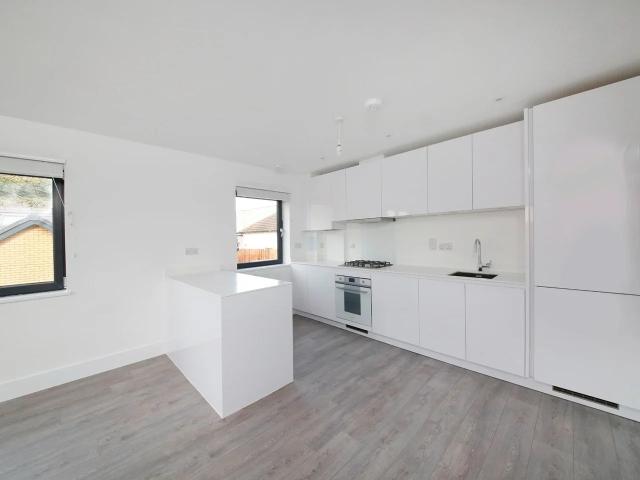 Apartment at Beaumaris Gardens, Greater London