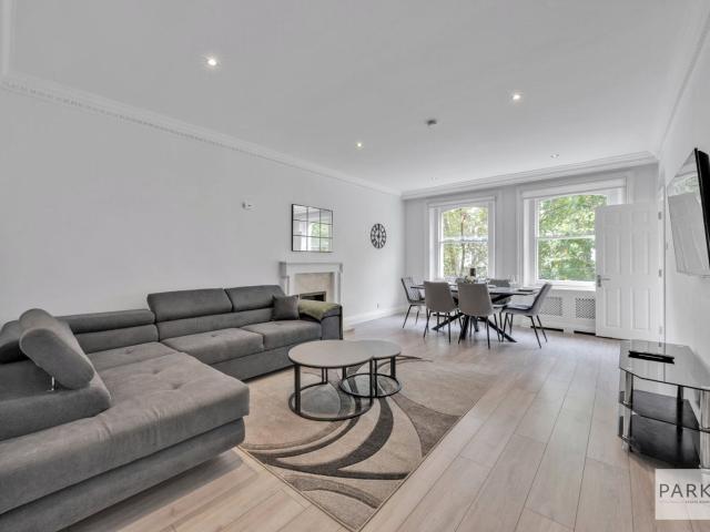 apartment at Beaufort Gardens, London, SW3 1PS