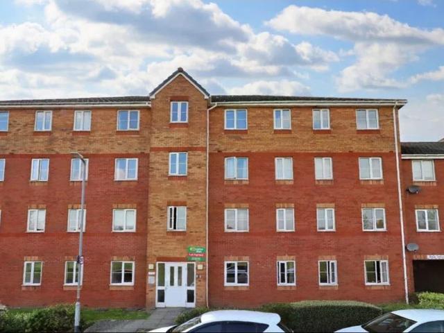 Apartment at Beaufort Square, Cardiff