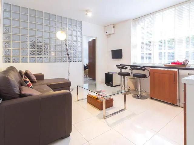 Apartment at Beaufort Street, Greater London