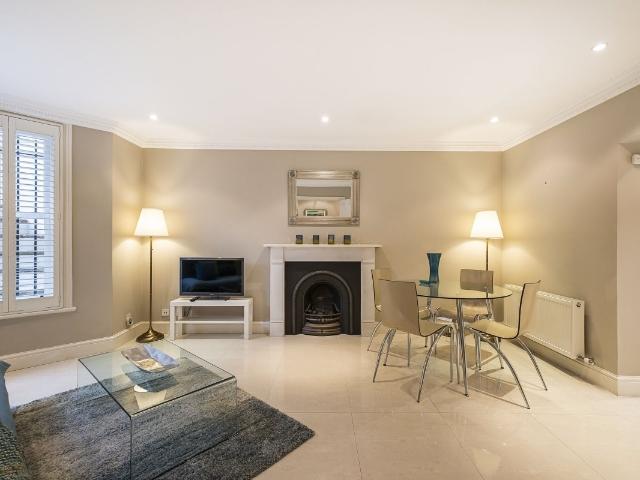 Apartment at Beaufort Street, Greater London