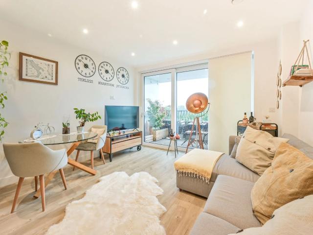 Apartment at Beck Square, Greater London