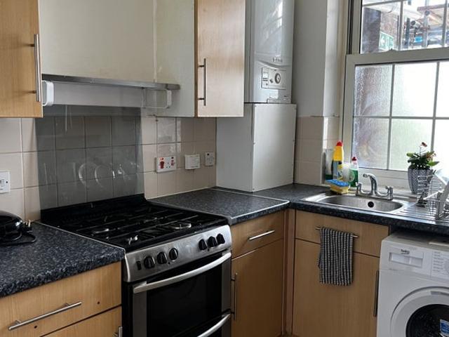 Apartment at Becklow Gardens, Greater London