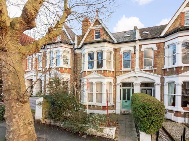 Apartment at Beckwith Road, Greater London