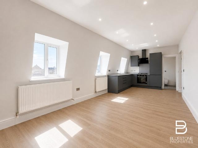 Apartment at Bedford Hill, Greater London