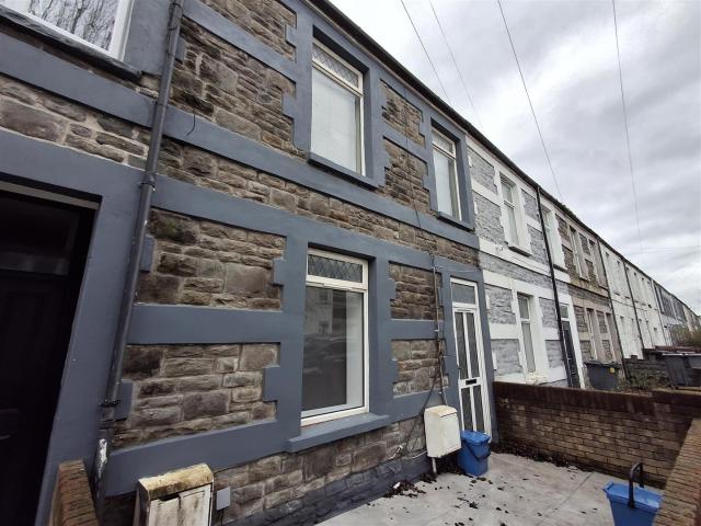 Apartment at Bedford Street, Cardiff