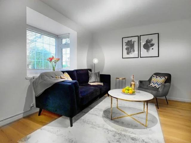 Apartment at Bedfordshire Way, Wokingham