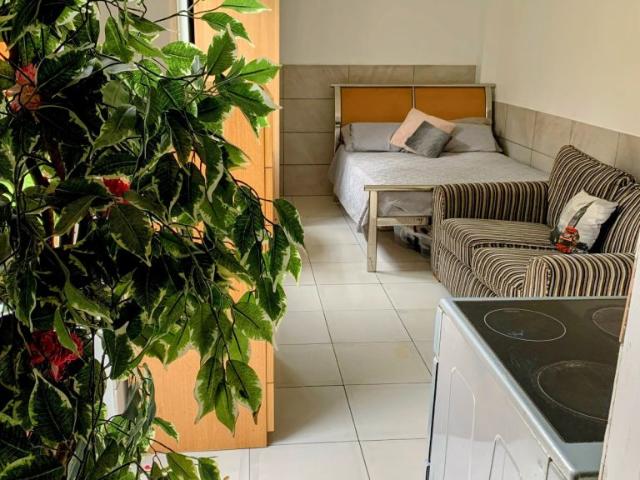 Apartment at Bedlow Way, Greater London