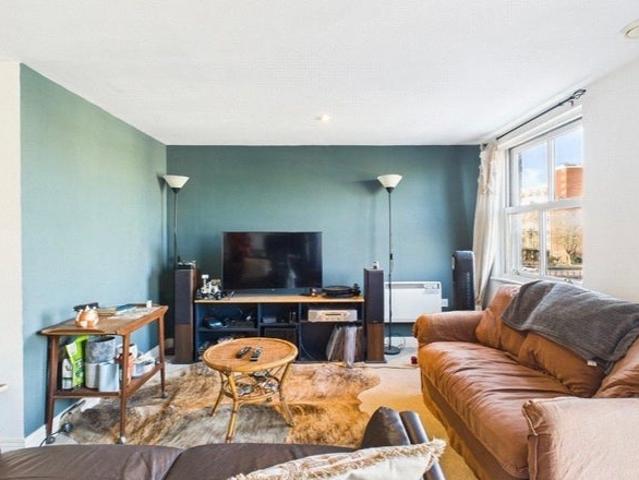 Apartment at Bedminster Parade, Bristol