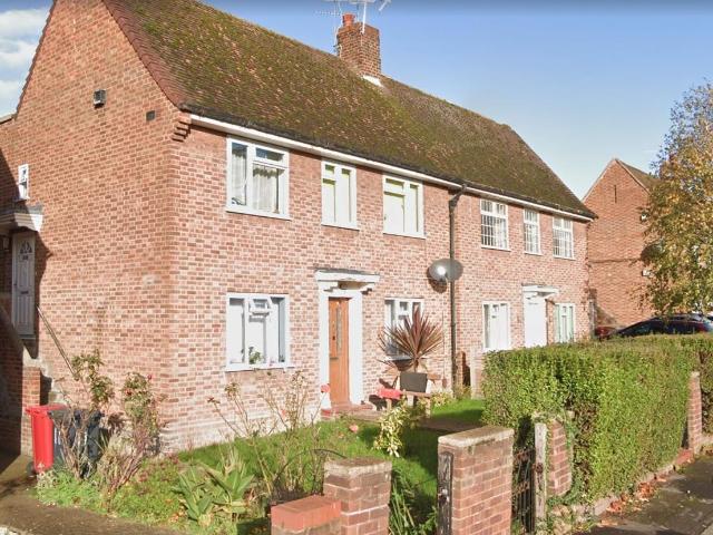 Apartment at Beechwood Gardens, Slough