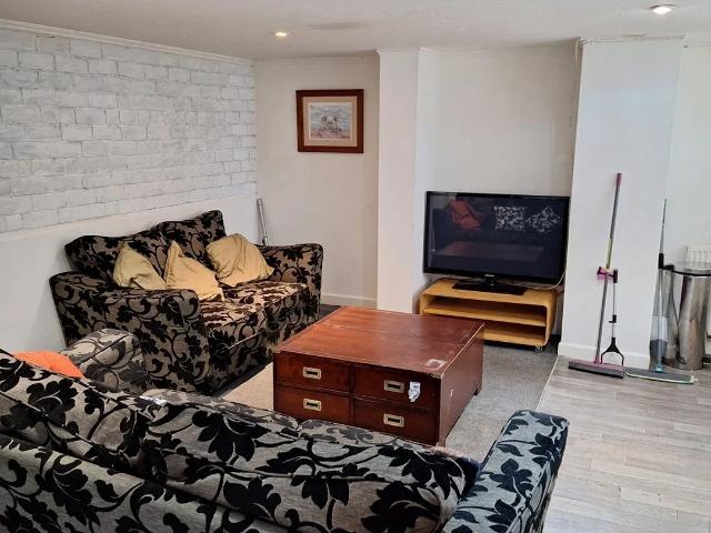 House at Beechwood View, Leeds