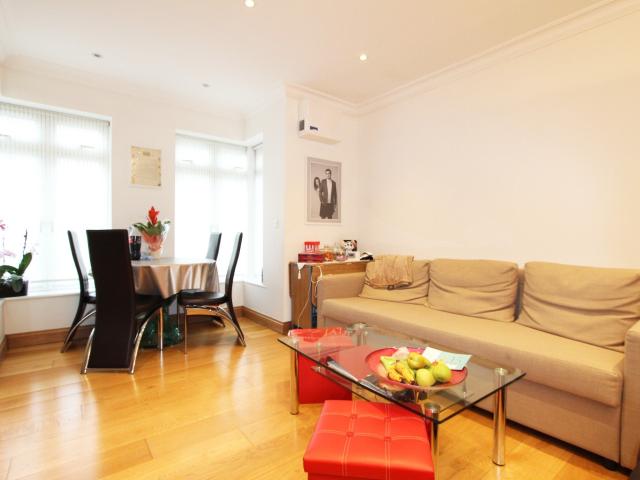 Apartment at Beechcroft Avenue, Greater London
