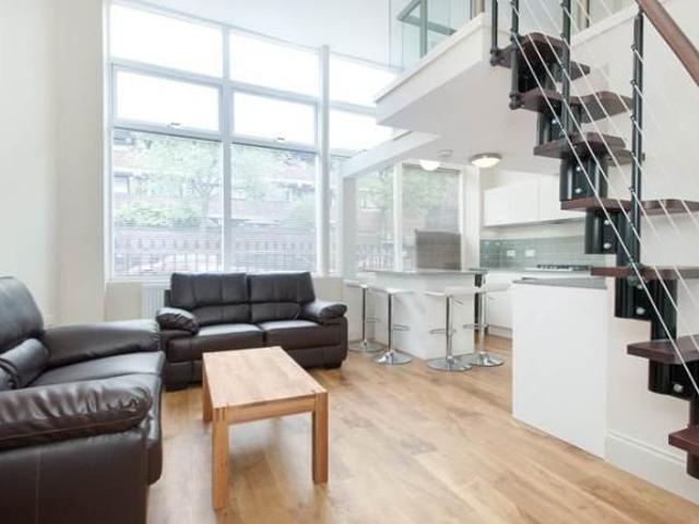 Apartment at Belgrave Road, City of Westminster