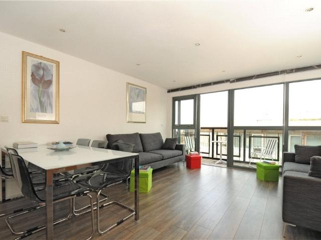 Apartment at Bell Yard Mews, Greater London