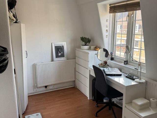 Apartment at Bell Lane, Greater London