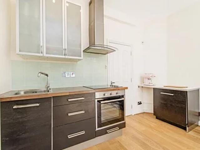 Apartment at Bell Street, City of Westminster