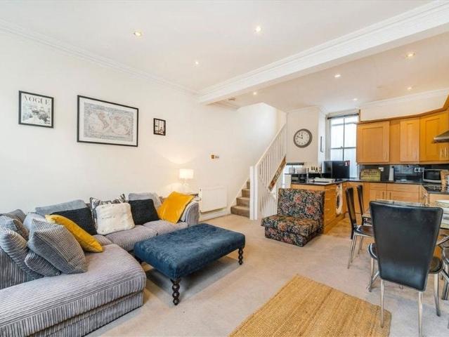 Apartment at Bell Street, City of Westminster